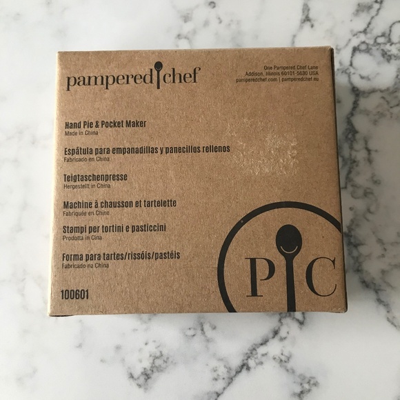 Pampered Chef | Kitchen | The Pamperred Chef Hand Pie And Pocket Maker ...